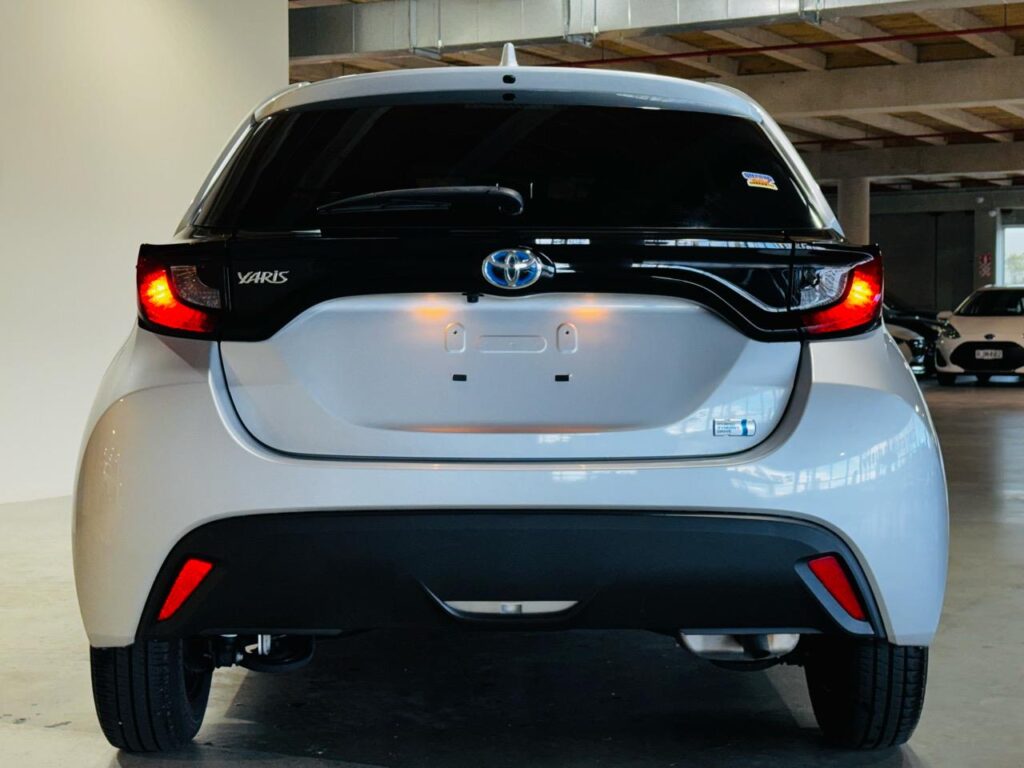 Toyota Yaris Hybrid Collection | Cheap Toyota Yaris Cars for Sale ...